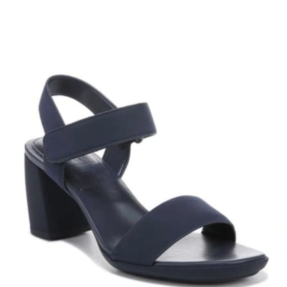 Naturalizer | Shoes | Naturalizer Gentrace Block Heel Sandal In Haven ...